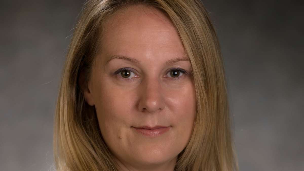 Kara Calkins honored with Serge and Yvette Dadone Clinical Teaching ...