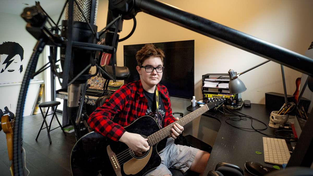Rocker Cooper Jones won't let a genetic disorder stop him from making ...