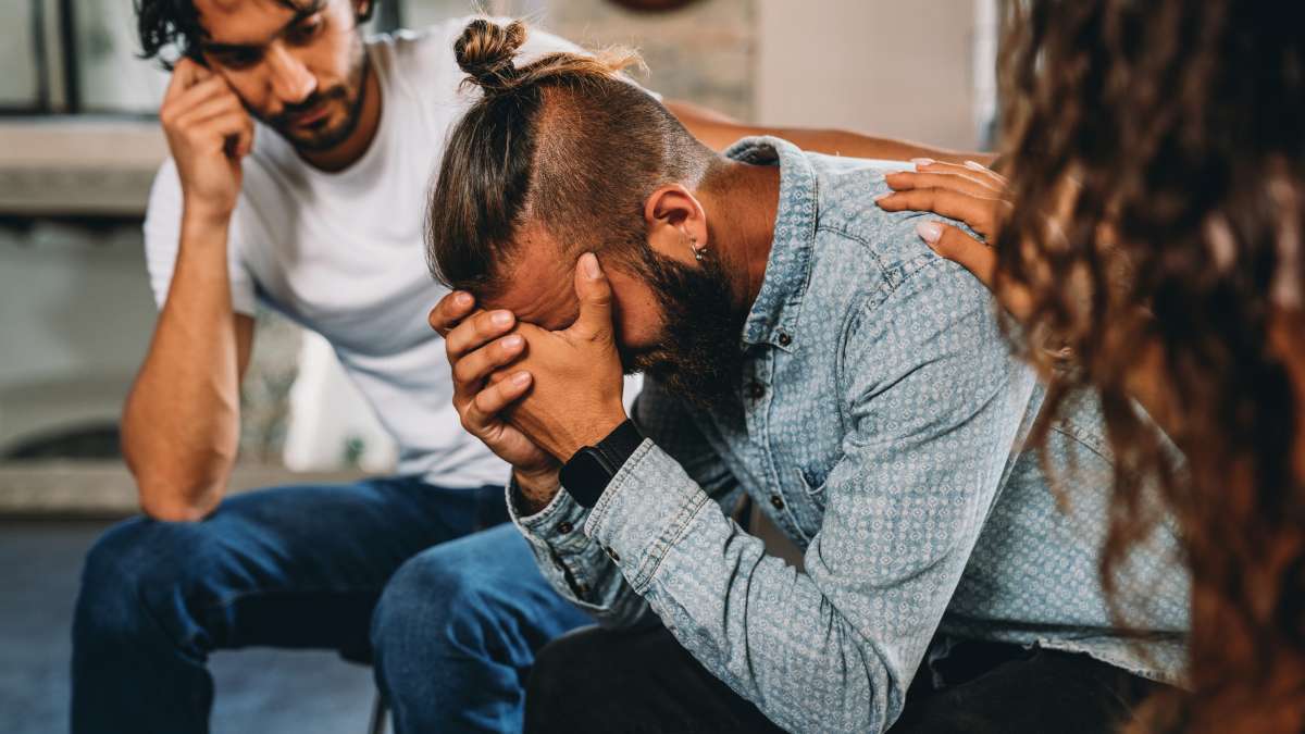 Helping loved ones through fear, loss after cancer diagnosis | Simms ...