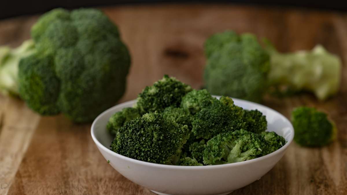 Tasty cancer fighters: cauliflower, cabbage and other cruciferous vegetables | Simms Mann UCLA ...