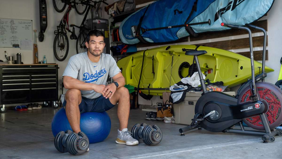 Testicular cancer survivor and pro baseball player strives to raise ...