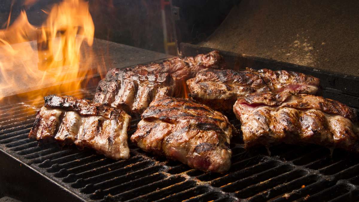 Grilling meat raises cancer risk. Here are ways to lower it | UCLA Health