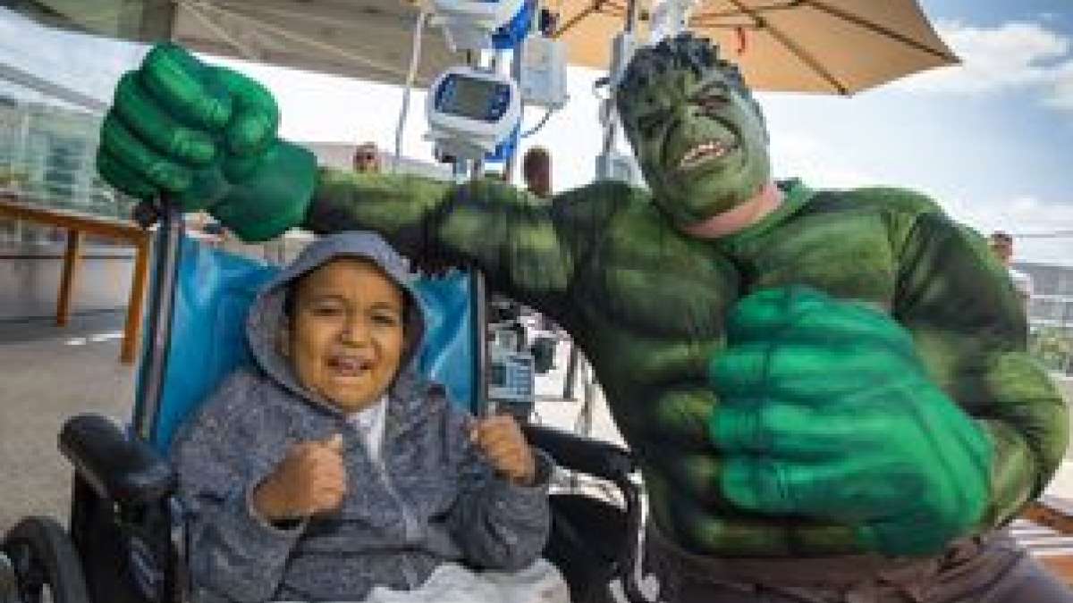 Grime fighters bring smiles to pediatric patients at UCLA | UCLA Health