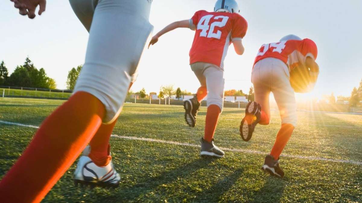 Professional football players more likely to develop ALS | UCLA Health