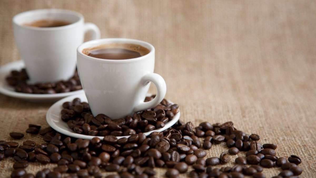 Health benefits of coffee remain in decaf version | UCLA Health