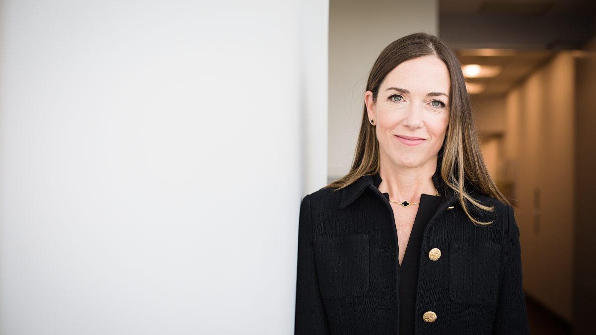 Dr. Sara Hurvitz receives 2023 ESMO Breast Cancer Award | UCLA Health