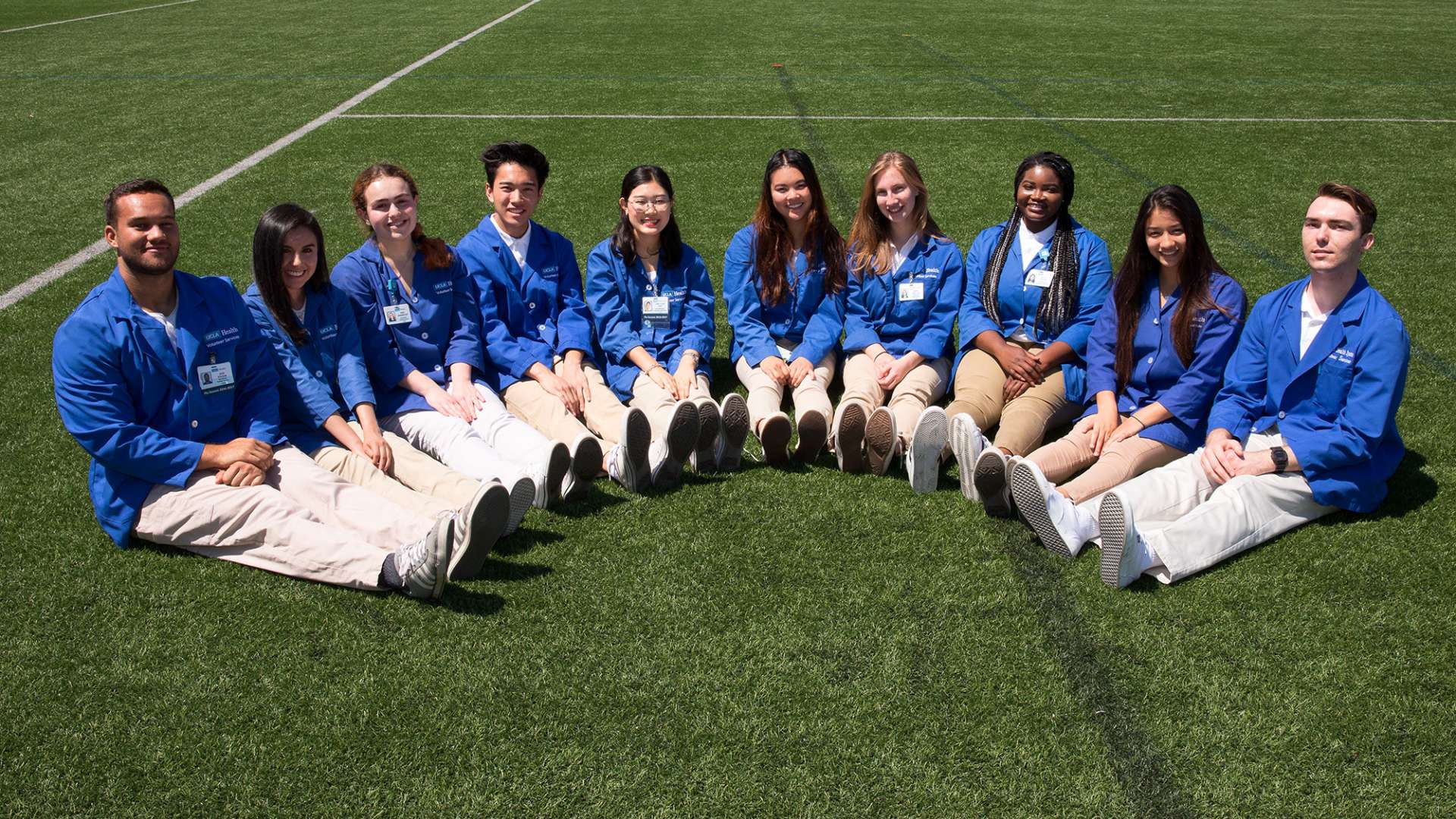 Student Volunteers - Volunteer Services | UCLA Health
