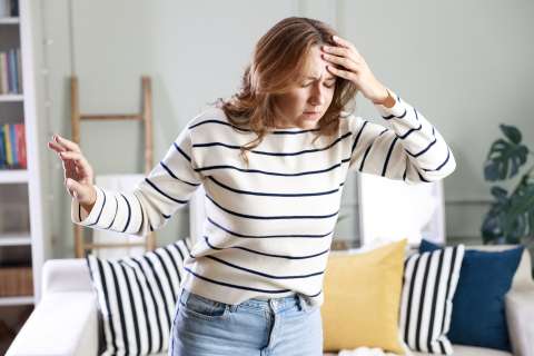 Feel dizzy when you stand up? What it means and what to do about it ...