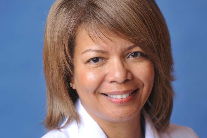Dr. Lisa Nicholas Honored with Women in Medicine Award | UCLA Health