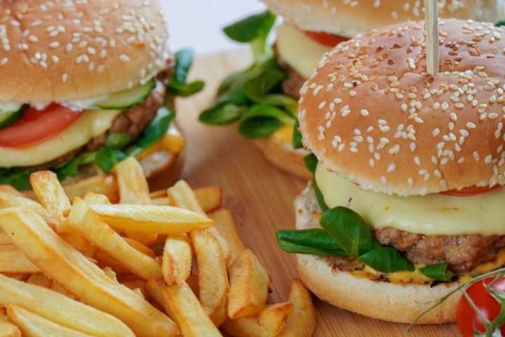 Junk food is engineered to taste good, not satisfy | UCLA Health