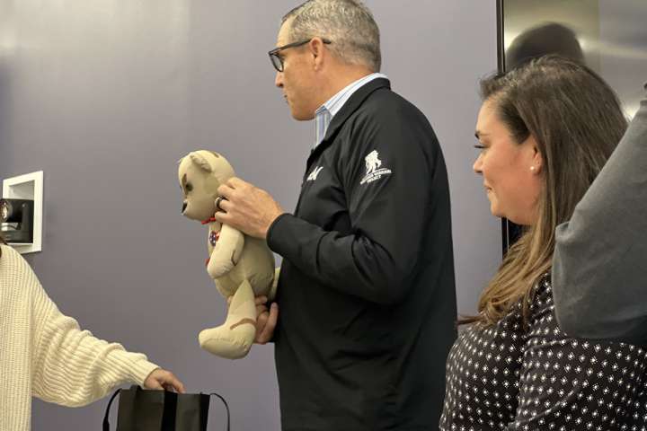 Operation Mend celebrates retiring Wounded Warrior CEO with an Army ...