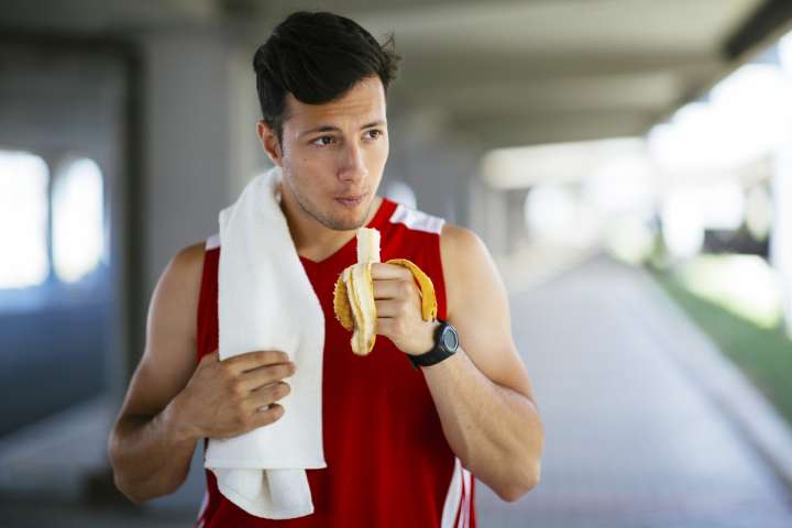 What to eat before and after a workout, based on your workout type ...