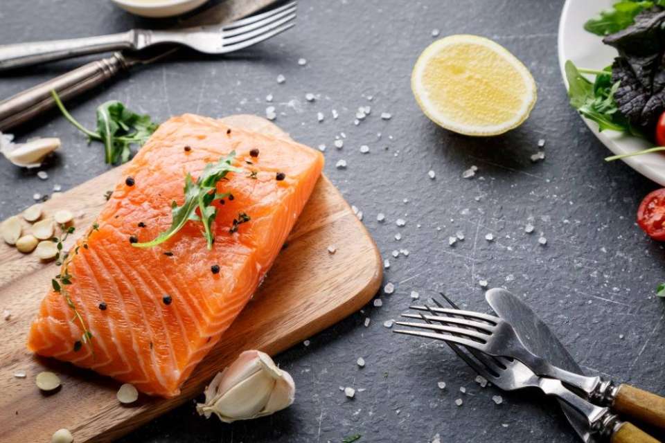 Diet rich in fatty fish good for cognitive function | UCLA Health