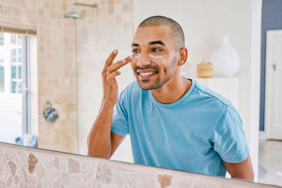 How to Apply Sunscreen Correctly | UCLA Health