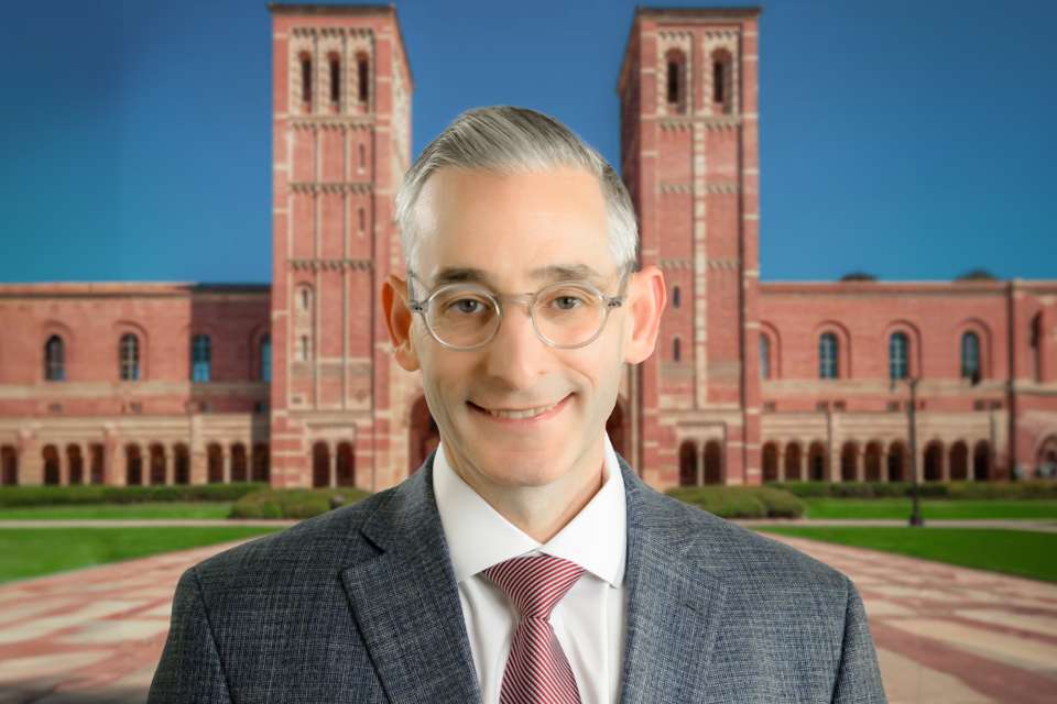 Surgeon and thoracic surgical oncologist Dr. Bryan Burt named chief of ...