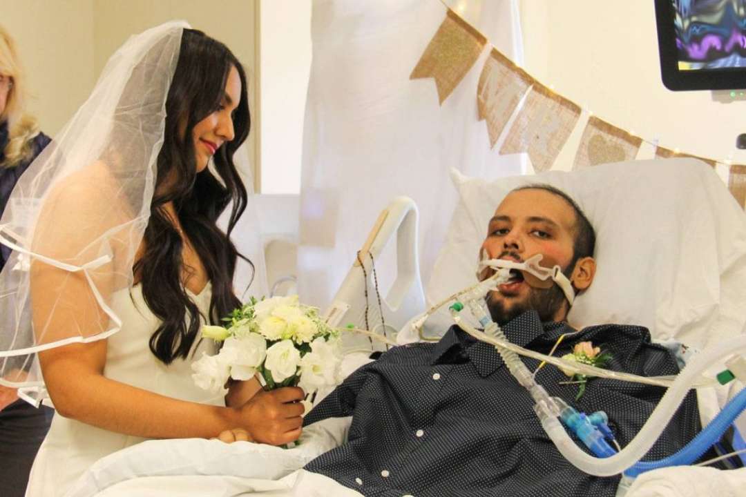 Thankful for Love: Intensive Care Unit Wedding Ceremony Brings Joy to ...