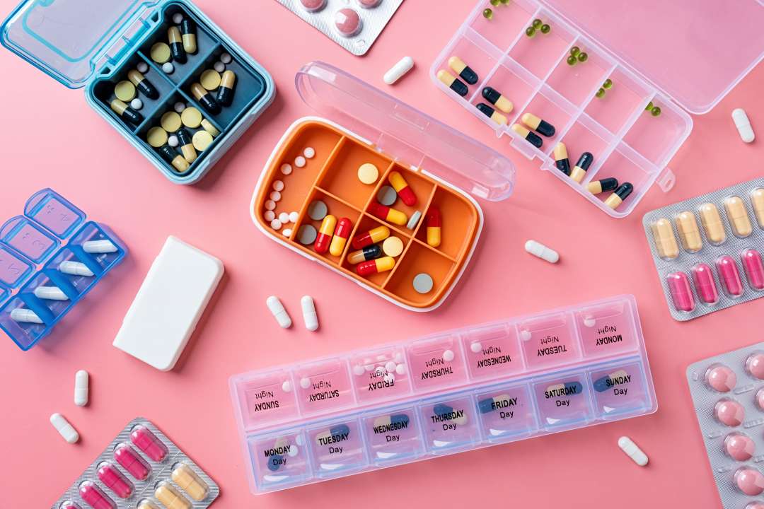 How to safely manage taking multiple medications | UCLA Health