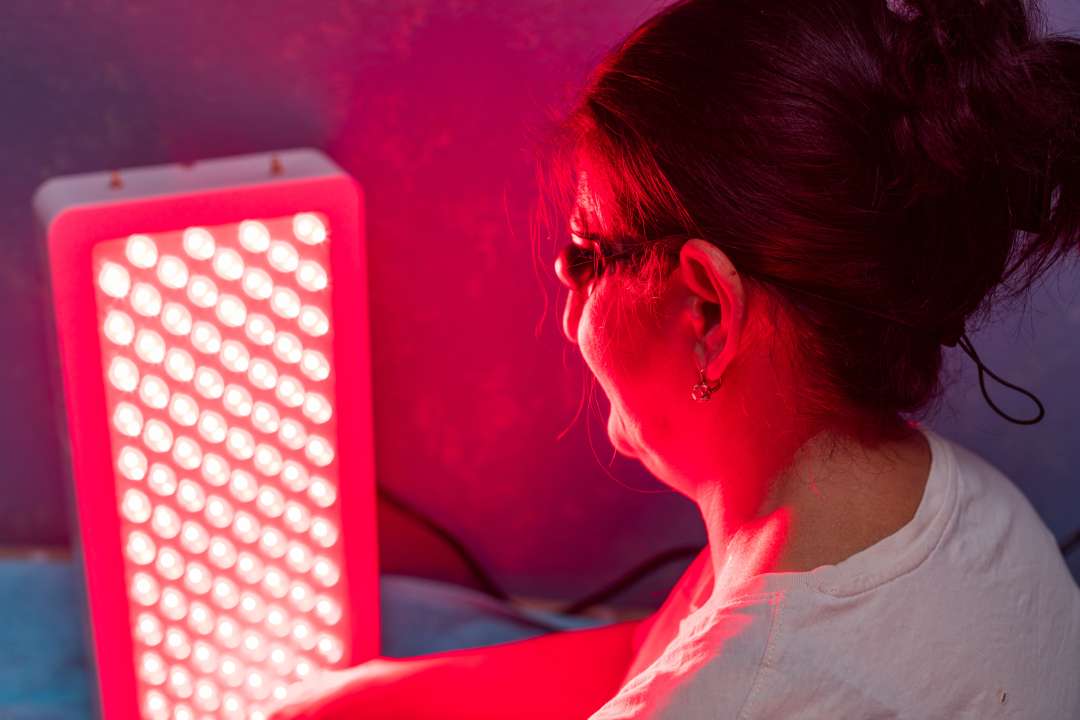 5 health benefits of red light therapy | UCLA Health