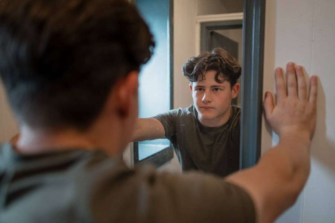 Body dysmorphia - what it is and what you need to know | UCLA Health