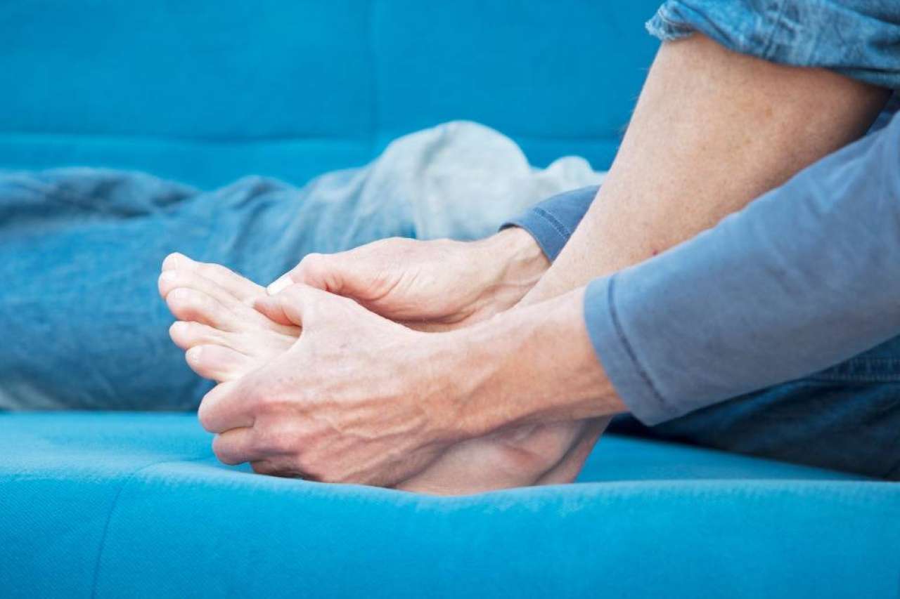 Rare cramp-fasciculation syndrome has little research | UCLA Health