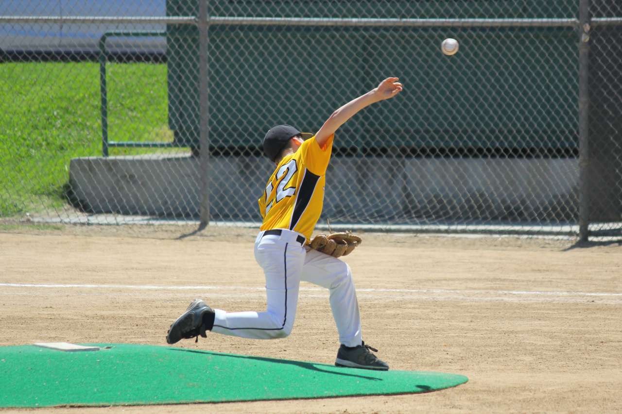Injuries among young athletes are on the rise | UCLA Health