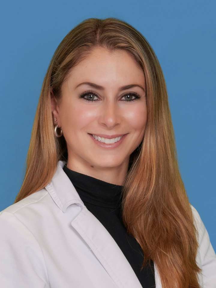 Jenna Abeloe, NP | Spine Surgery - Westlake Village, CA