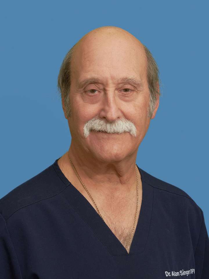 Alan M. Singer, DPM - Podiatry - Westlake Village Primary & Specialty Care | UCLA Health