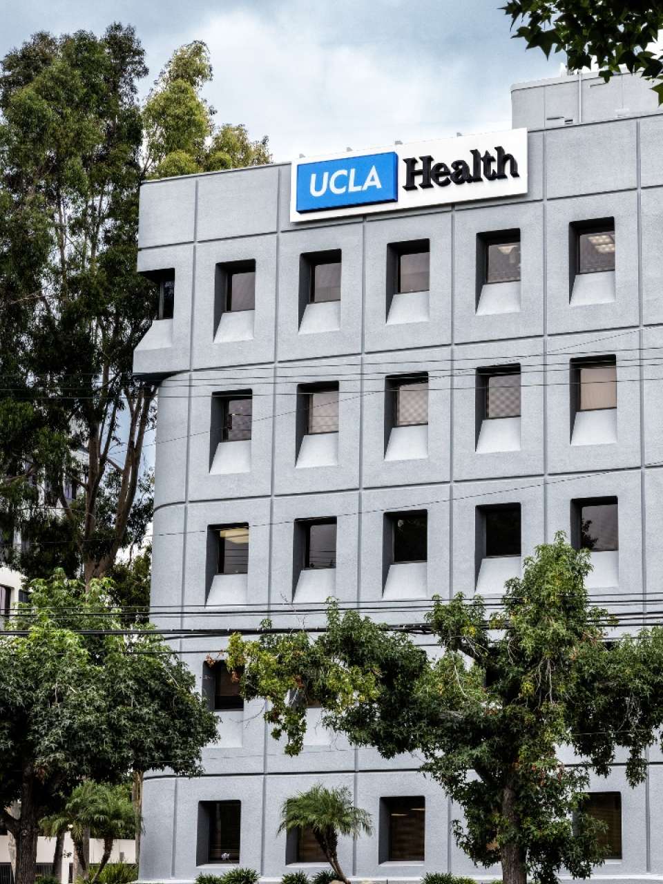 Burbank Cardiology Services | UCLA Health
