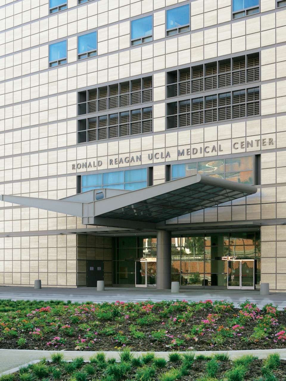 Ronald Reagan UCLA Medical Center Outpatient Pharmacy | UCLA Health