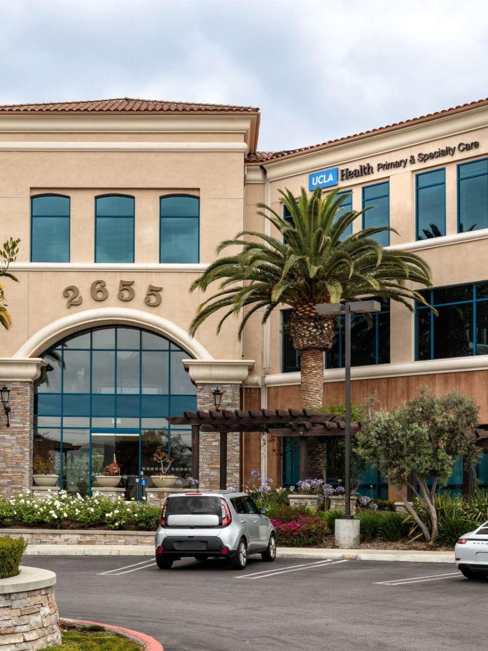 Simi Valley Primary and Specialty Care | UCLA Health